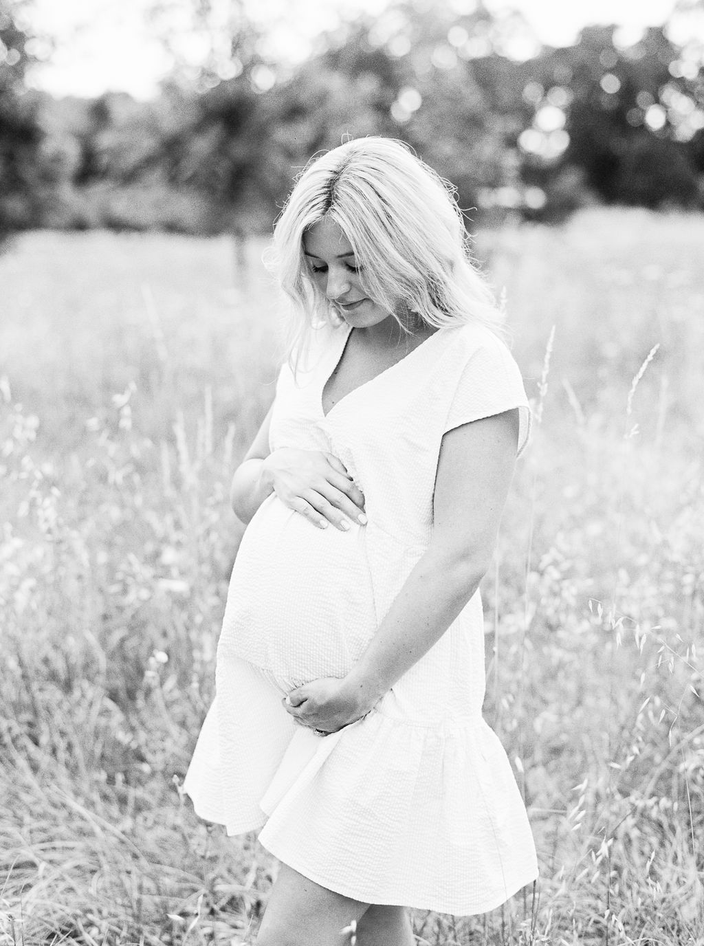 Beautiful Sunset Maternity Session for Maya & Mason ⎹ Oregon Maternity ...