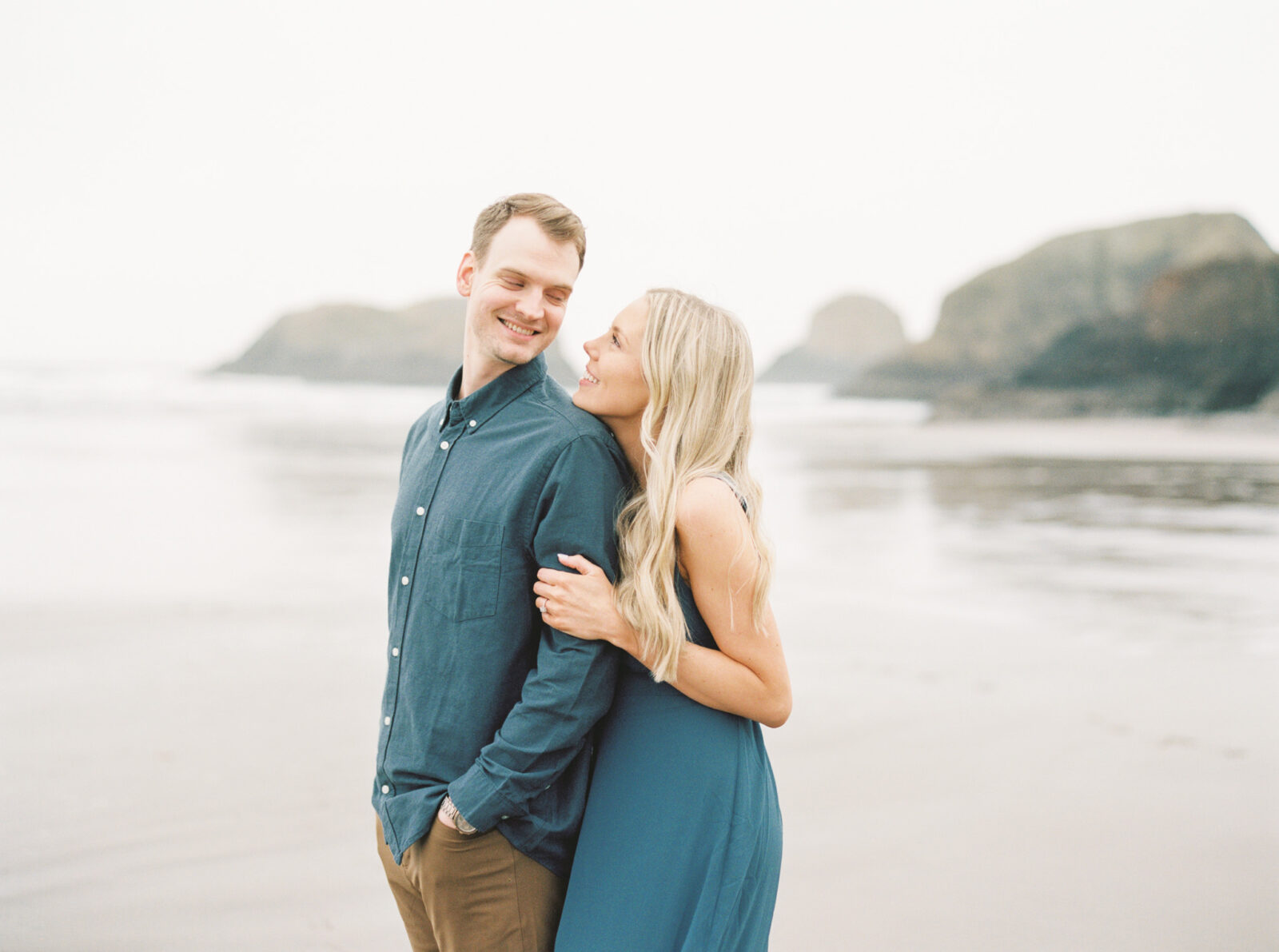 Cannon Beach Engagement Session | Oregon Wedding Photographer ...