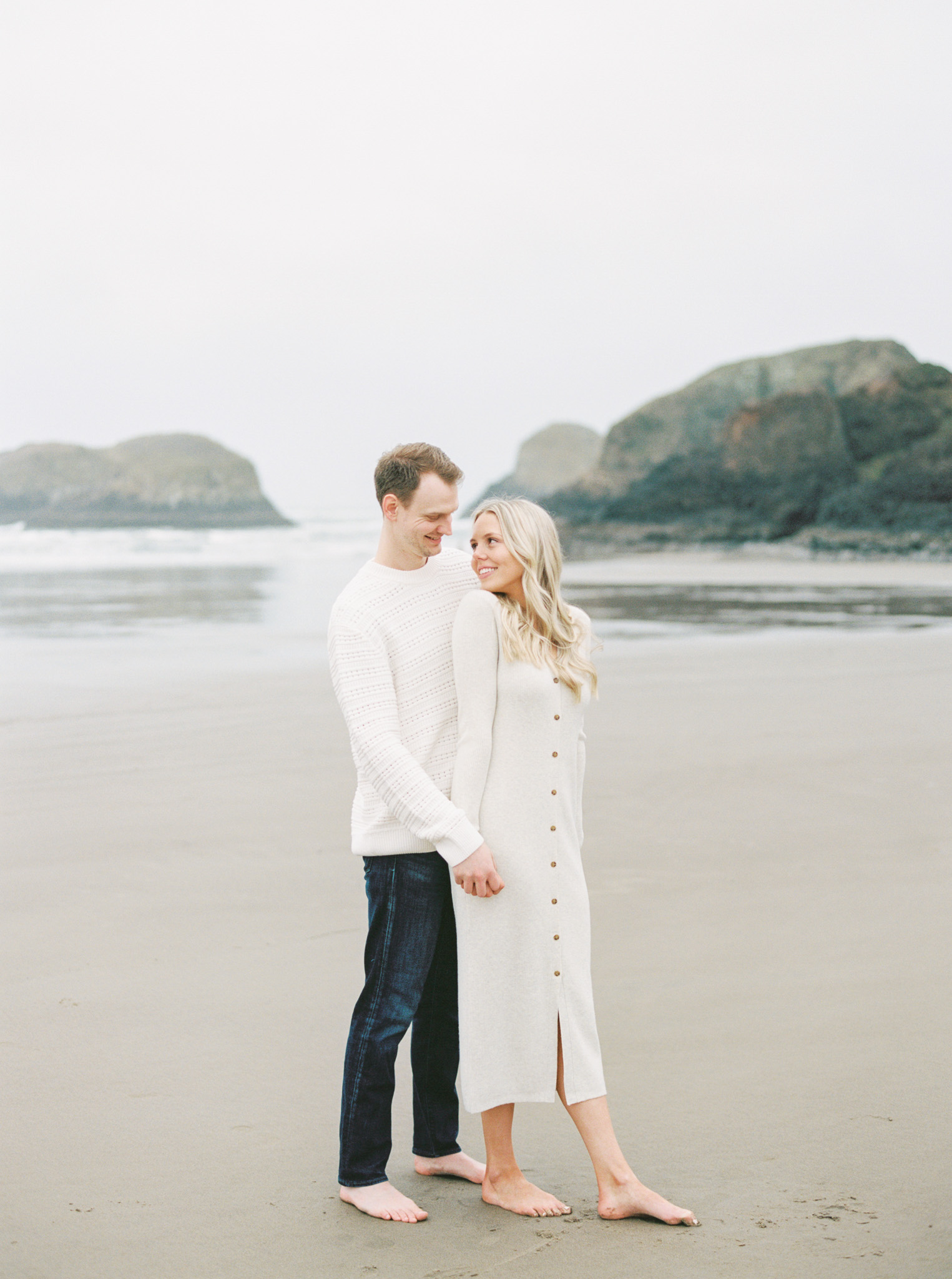 Cannon Beach Engagement Session | Oregon Wedding Photographer ...